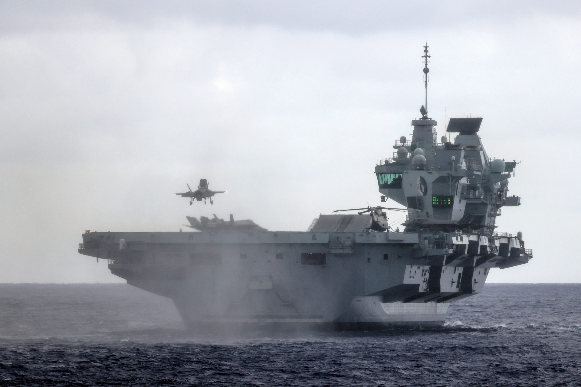 Queen Elizabeth Carrier Programme – Apache iX